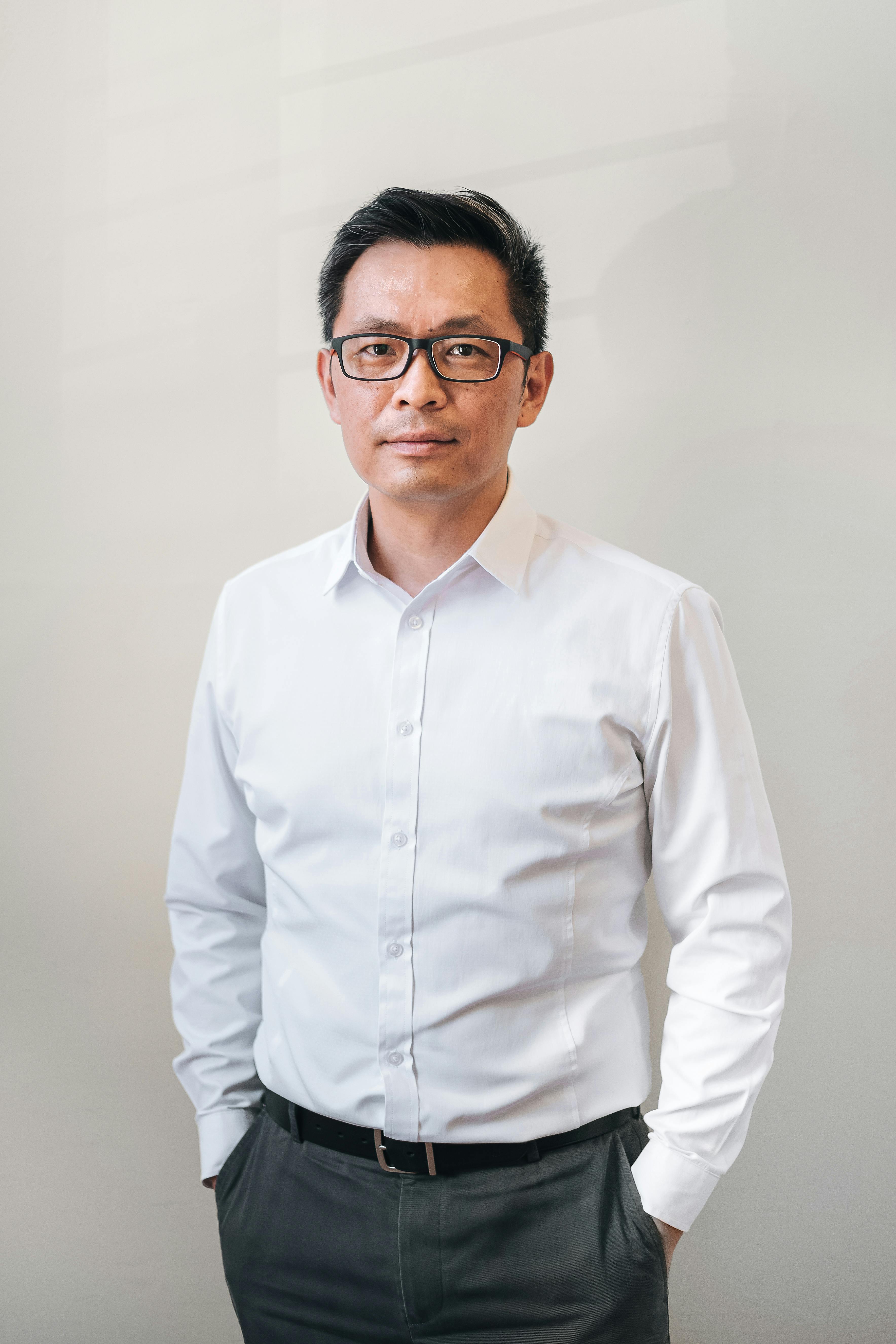 Plus Studio® - Chris Lee